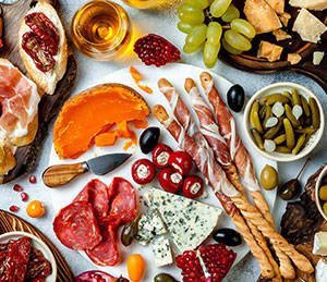 Verschiedene Delikatessen hier finden I www.delitelia.de